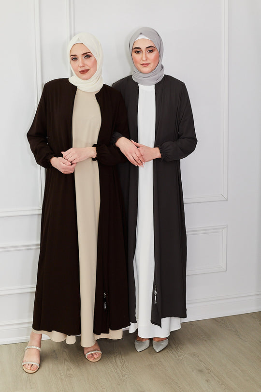 Umrah Tips for Ladies: The Essentials – Dana Fashion
